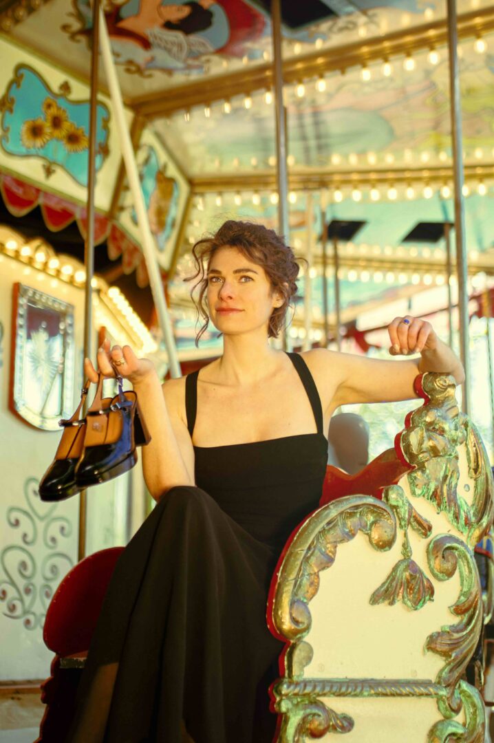 Lisa Perrio – Bienvenue – Lisa Perrio